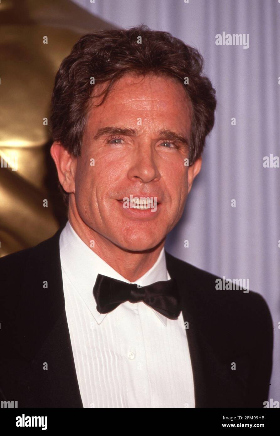 Warren Beatty during 62nd Annual Academy Awards at Music Center in Los ...