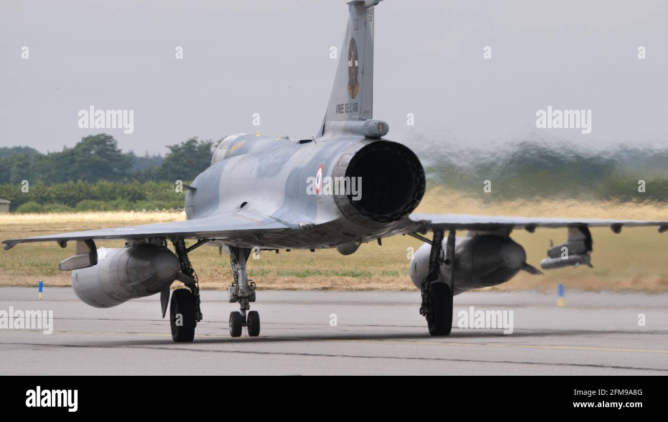 Mirage jet rear hi-res stock photography and images - Alamy