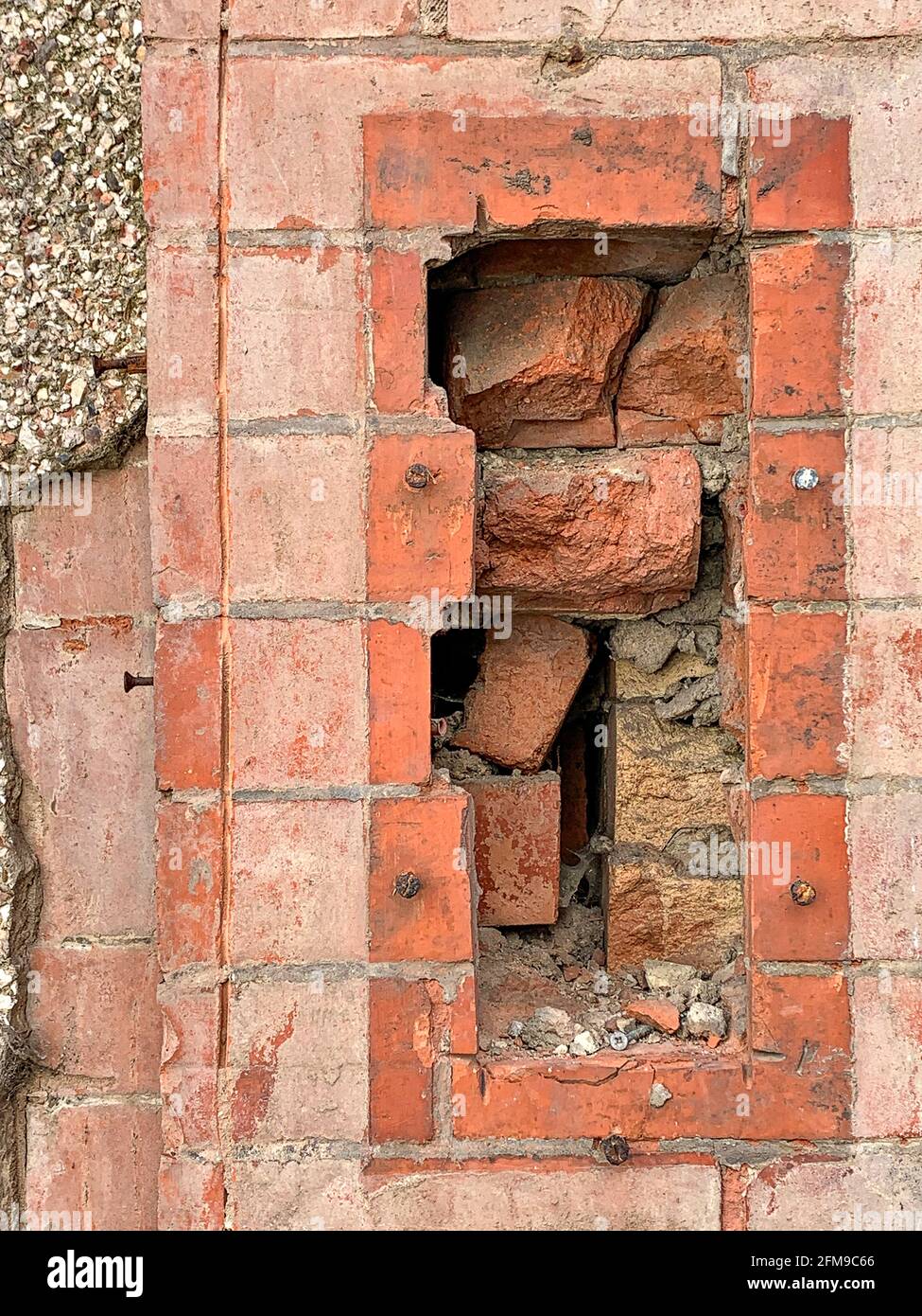 Double Skin Brick Wall High Resolution Stock Photography and Images - Alamy