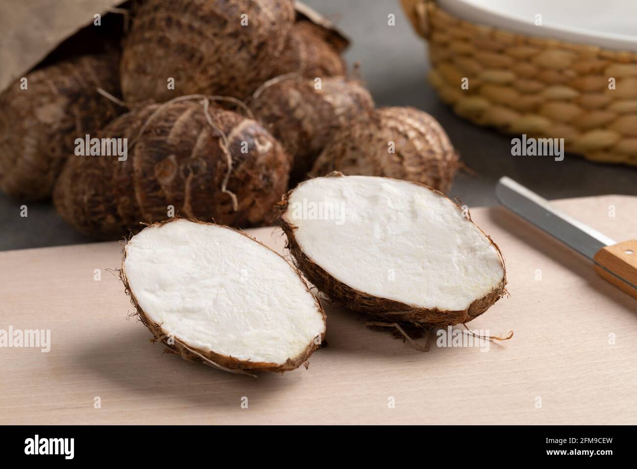 Colocasia taro hi-res stock photography and images - Alamy
