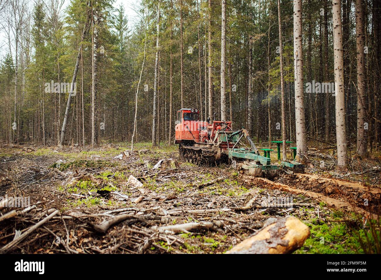 Tractor stuck in pit hi-res stock photography and images - Alamy