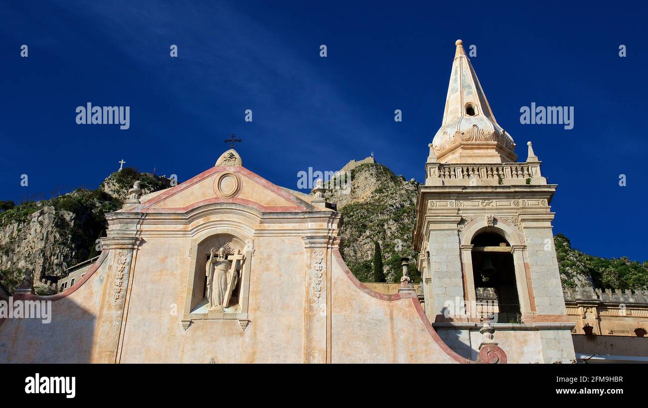 Italy, Sicily, Taormina, city center, Piazza IX Aprile, church, Chiesa ...