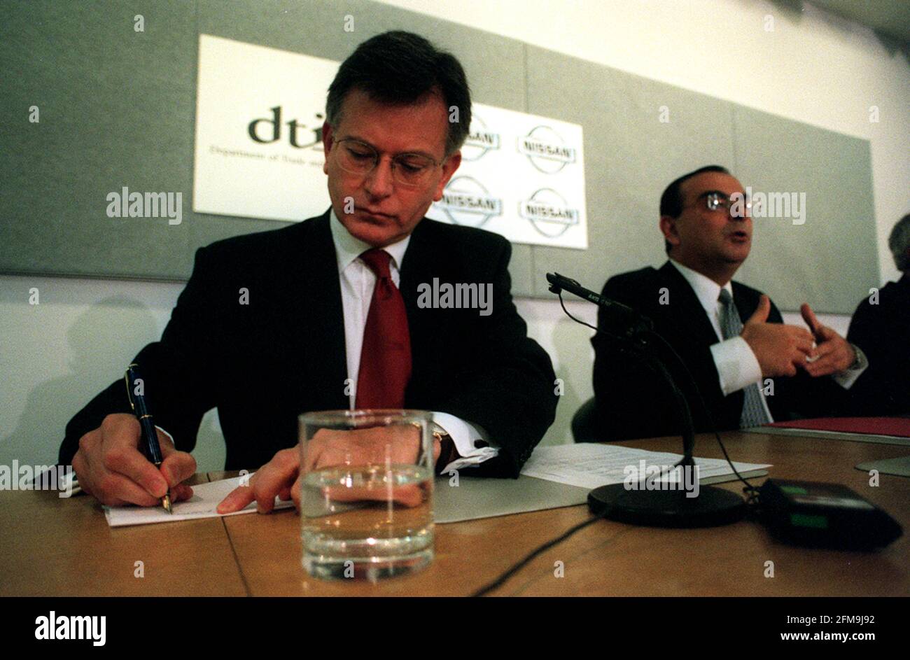 NISSAN ANNOUNCES IT'S CONTINUED COMMITMENT JANUARY 2001 TO CAR ...