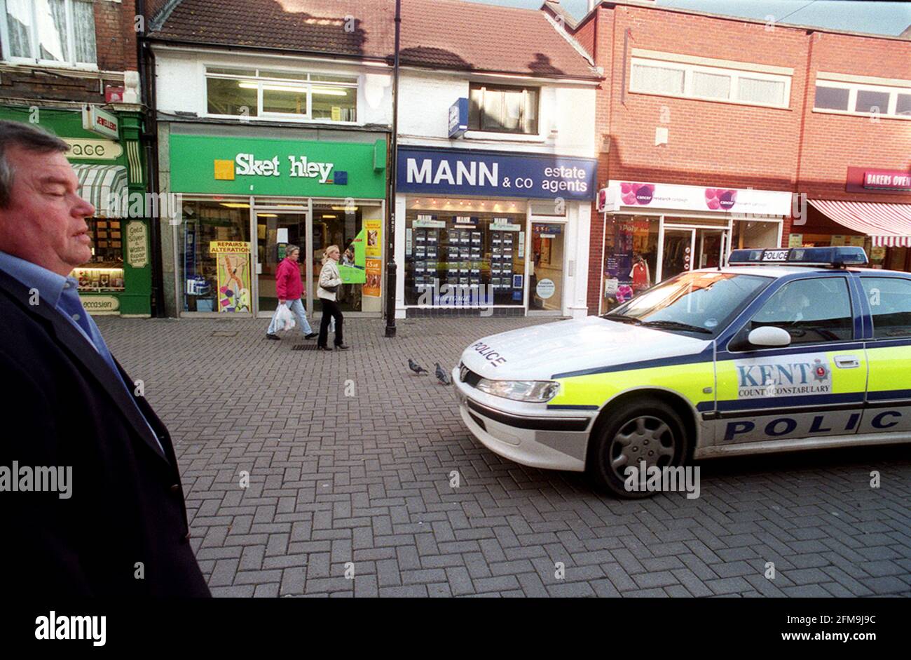 GILLINGHAM TOWN CENTRE FEB 2001 Stock Photo - Alamy