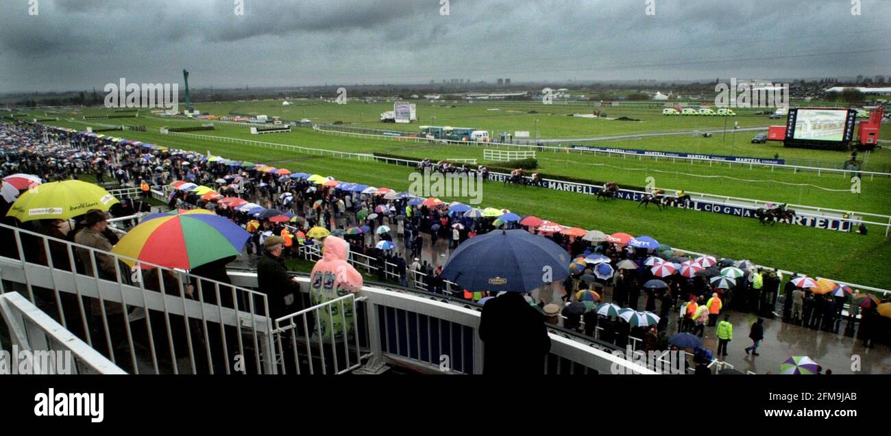 Aintree race hi-res stock photography and images - Alamy