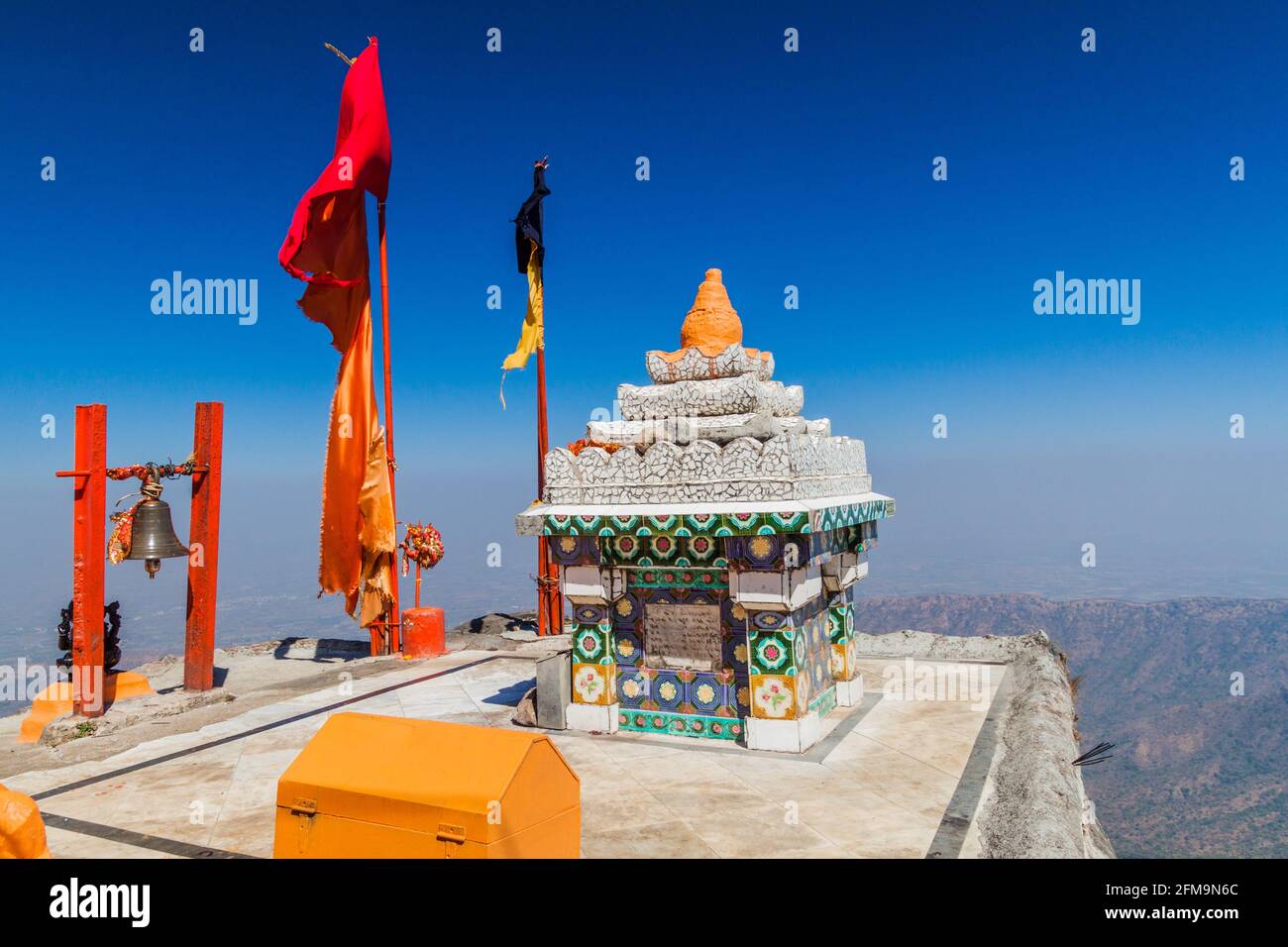 Small temple at Girnar Hill, Gujarat state, India Stock Photo - Alamy