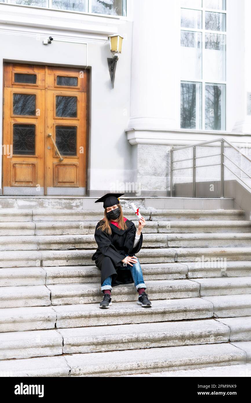 Graduation roll hi-res stock photography and images - Alamy