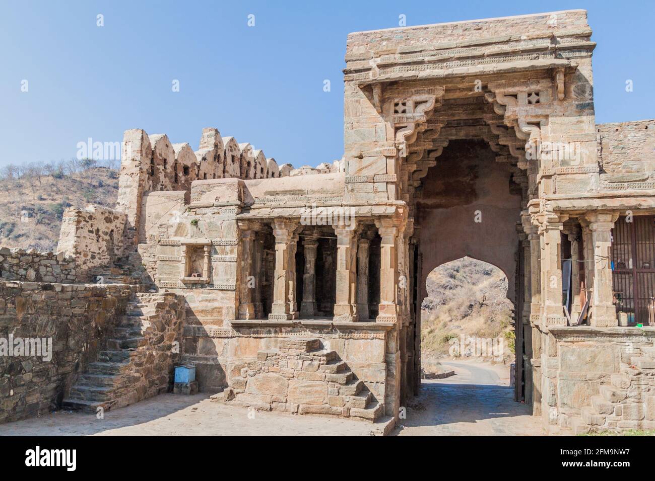 Gate of Kumbhalgarh fortress, Rajasthan state, India Stock Photo - Alamy