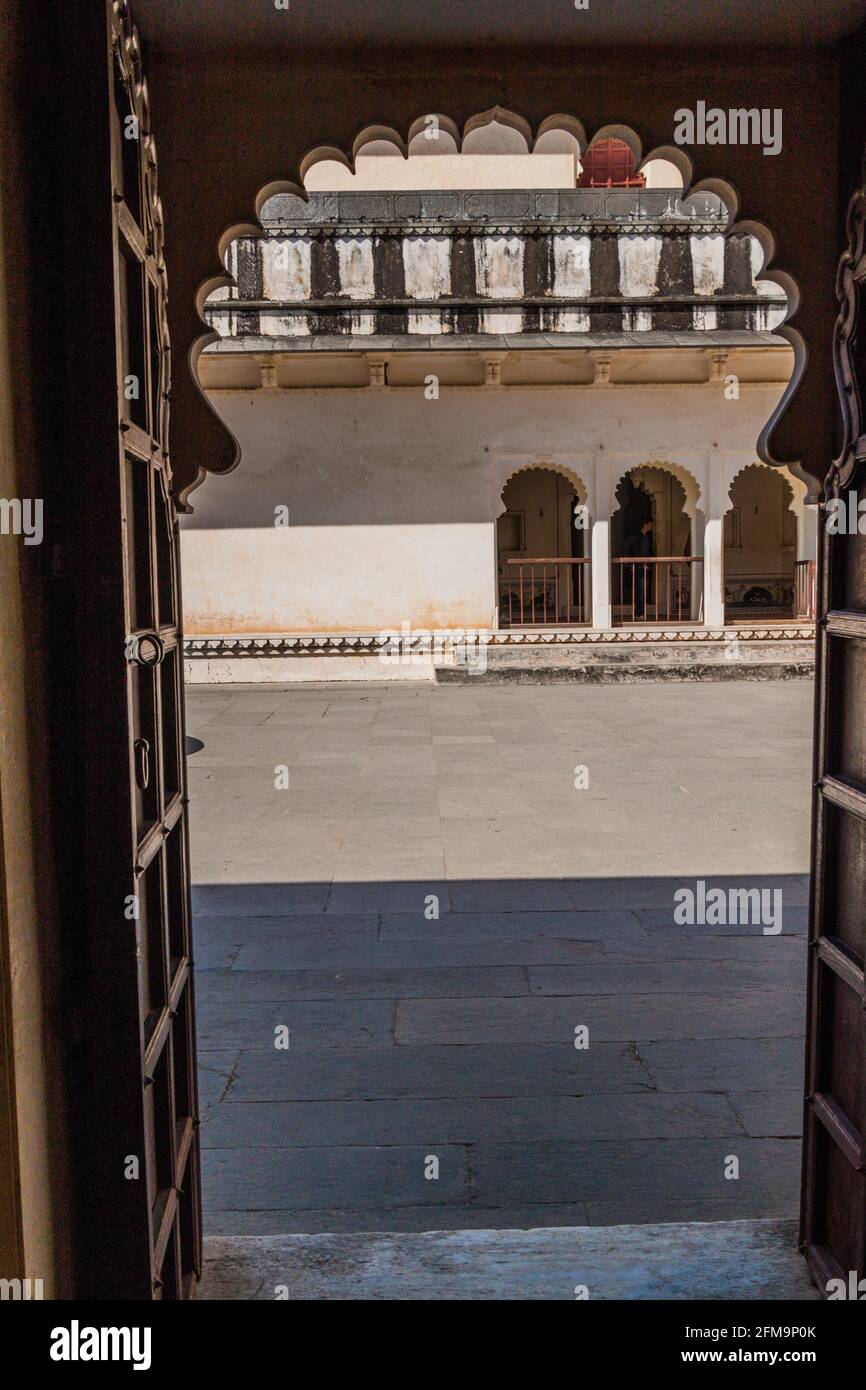 Badal hi-res stock photography and images - Alamy