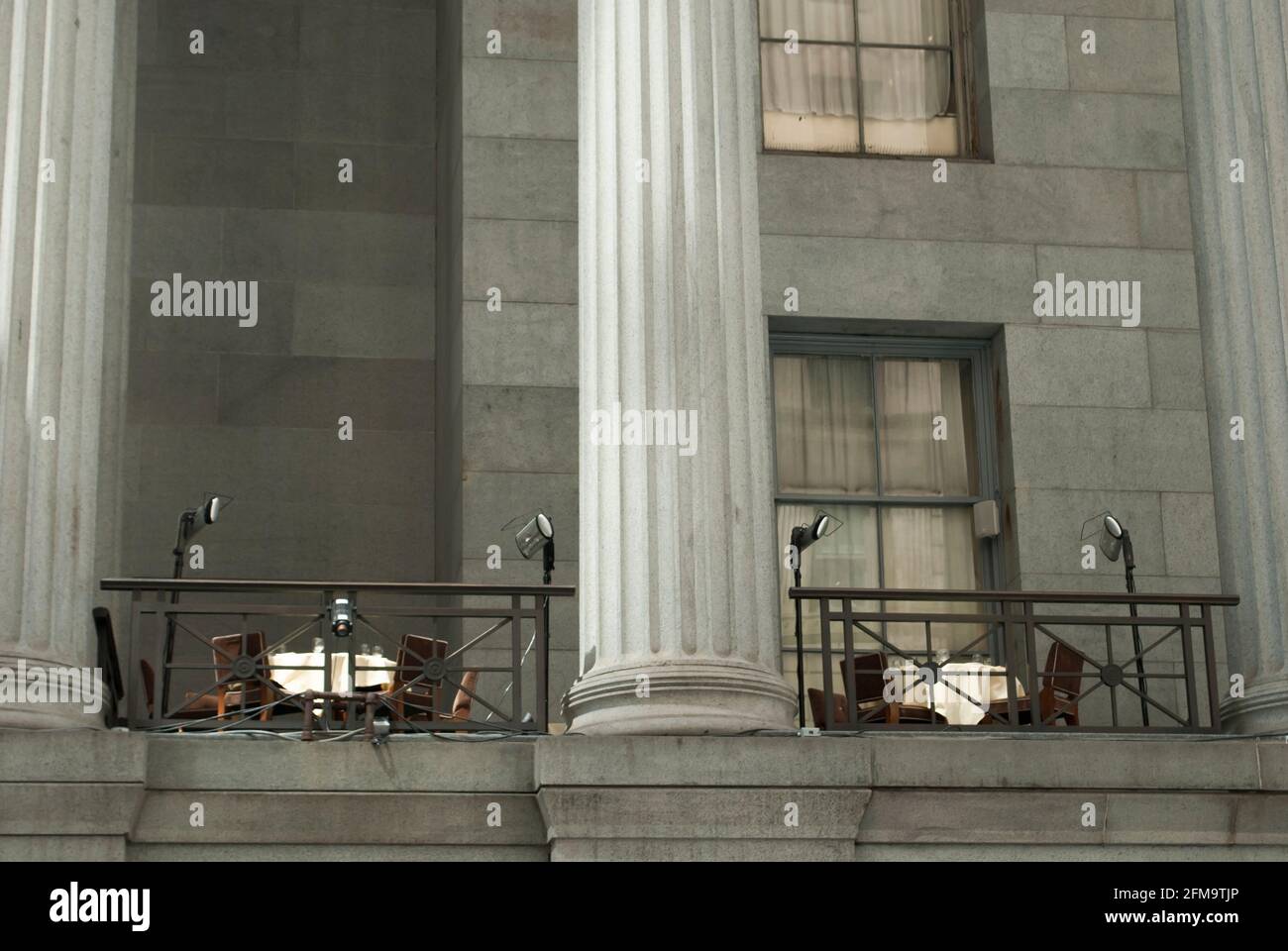 Stock market building hi-res stock photography and images - Alamy