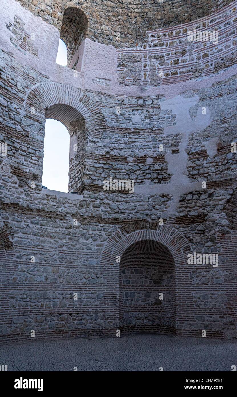 Ancient architecture hi-res stock photography and images - Alamy