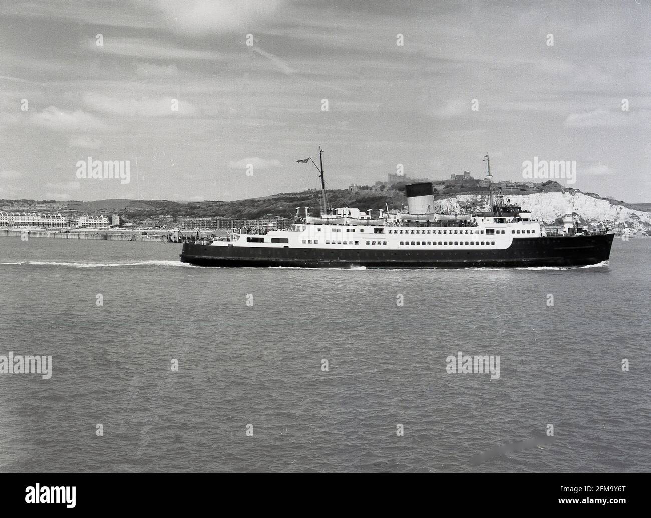 Ferry dover 1950s hi-res stock photography and images - Alamy