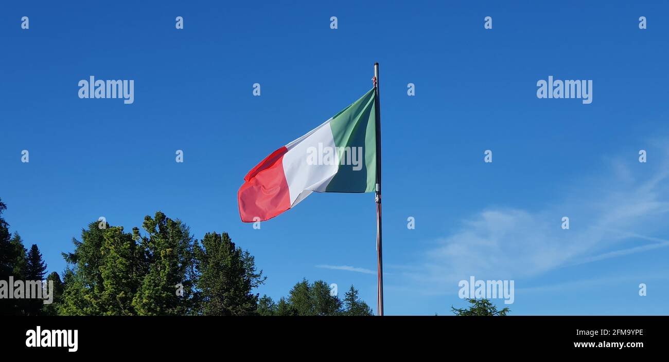 the Italian flag flying Stock Photo - Alamy
