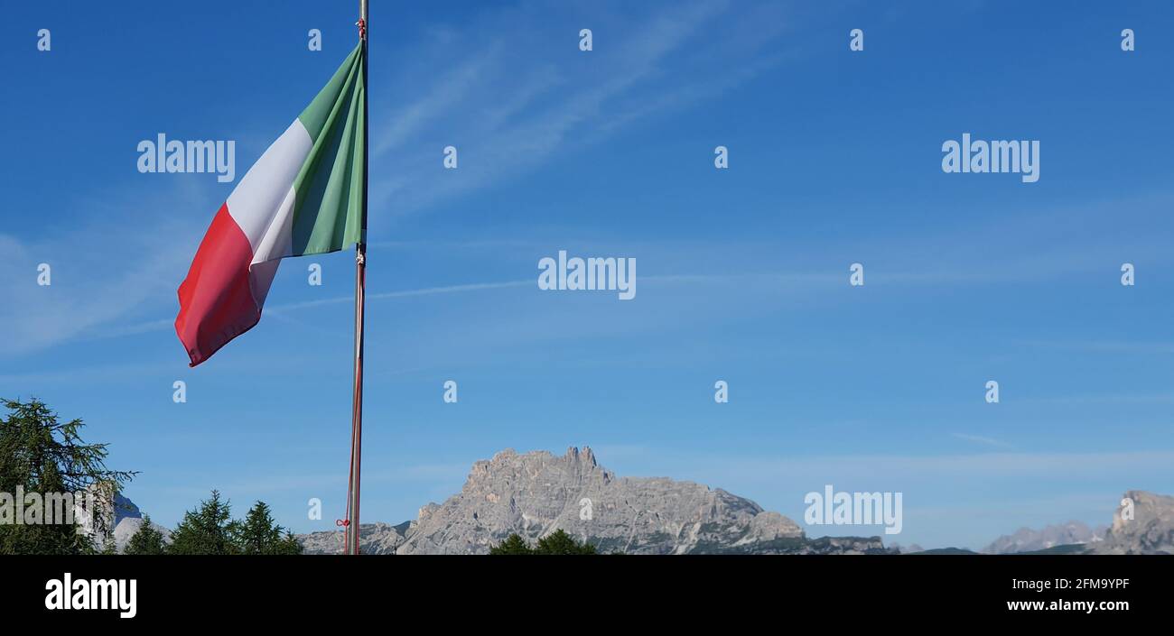 the Italian flag flying Stock Photo - Alamy