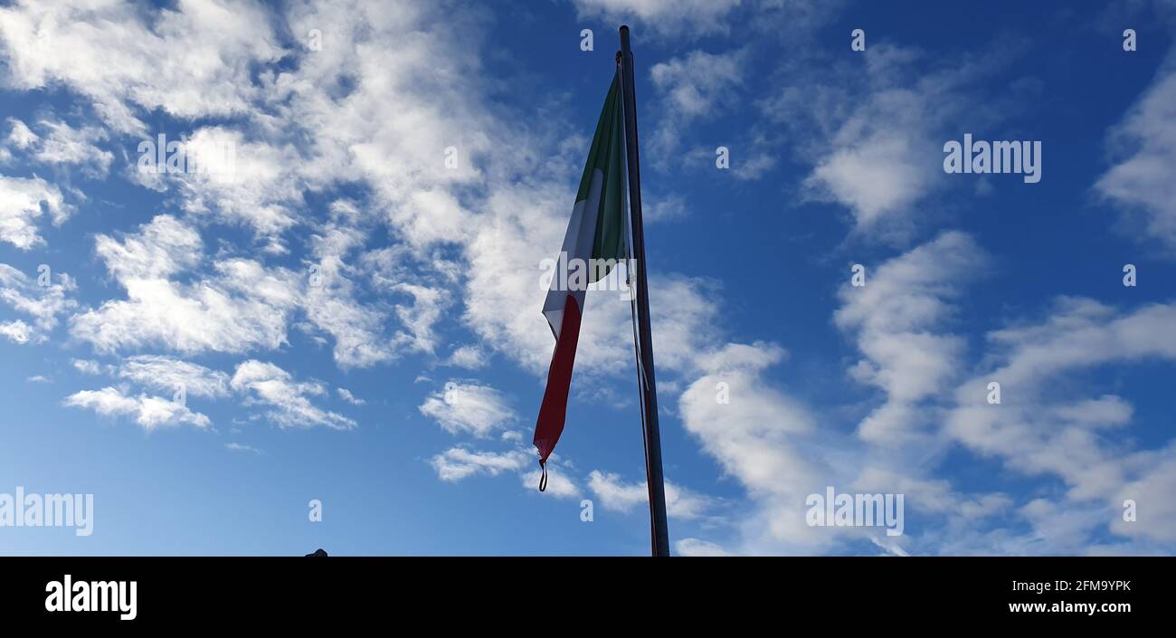 the Italian flag flying Stock Photo - Alamy
