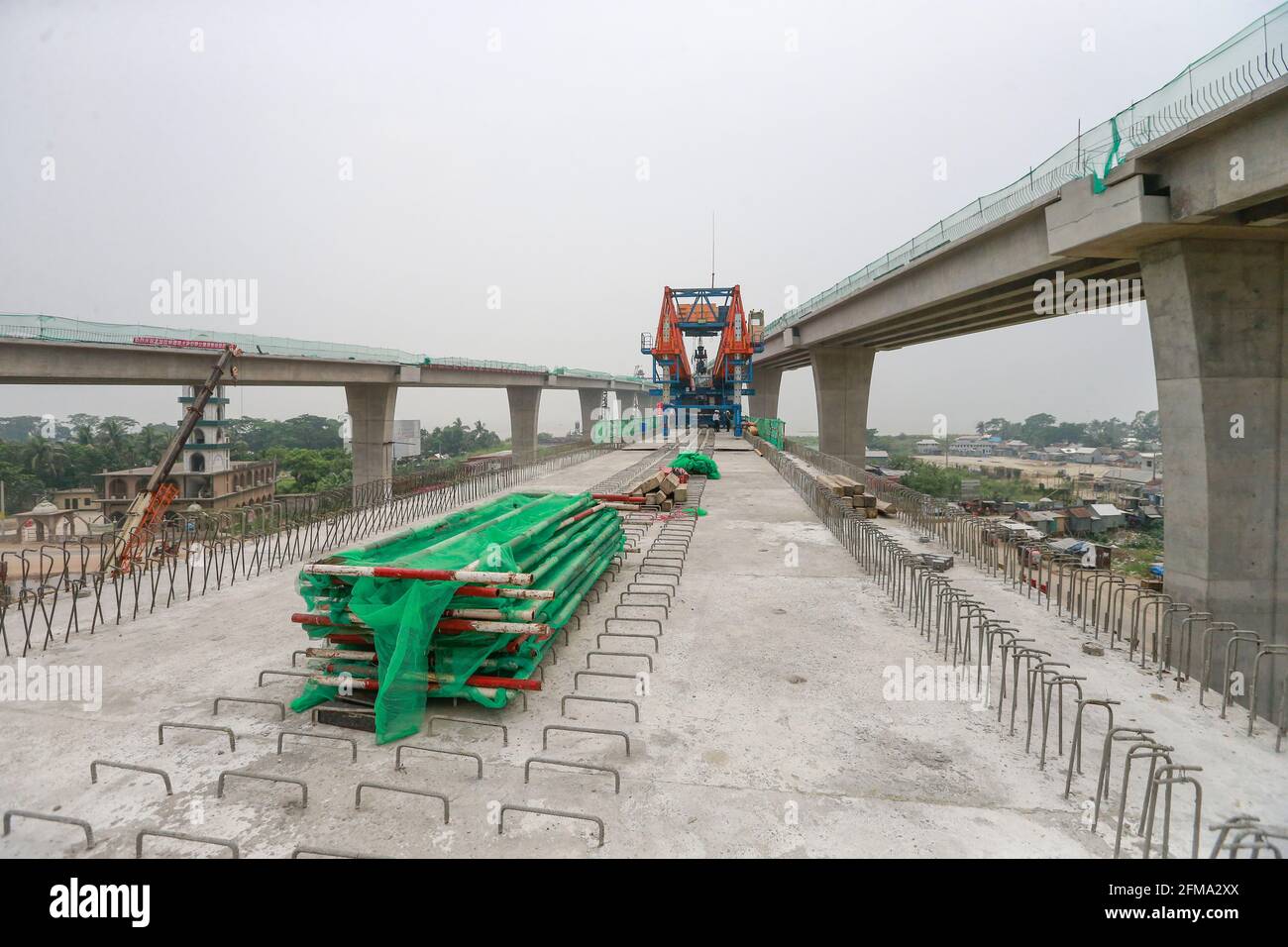 Mawa, Munshiganj, Bangladesh. 4th May, 2021. The final span of the ...
