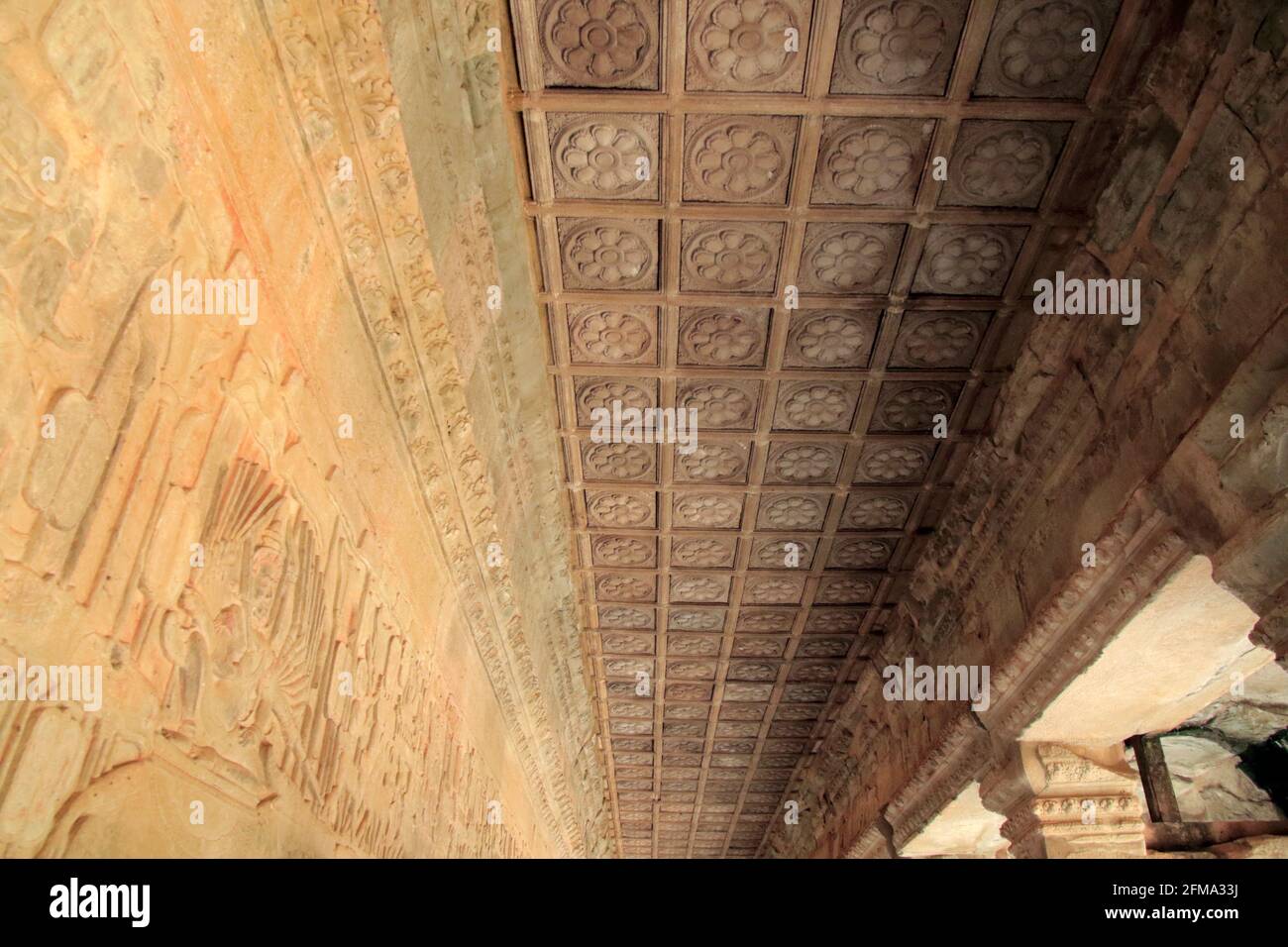 The ceiling of the Gallery Angkor Wat Cambodia Stock Photo - Alamy