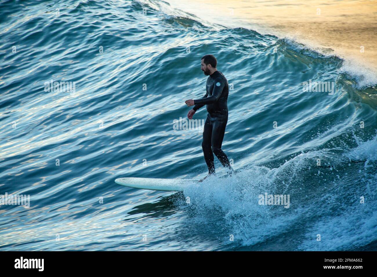Point balance hi-res stock photography and images - Alamy