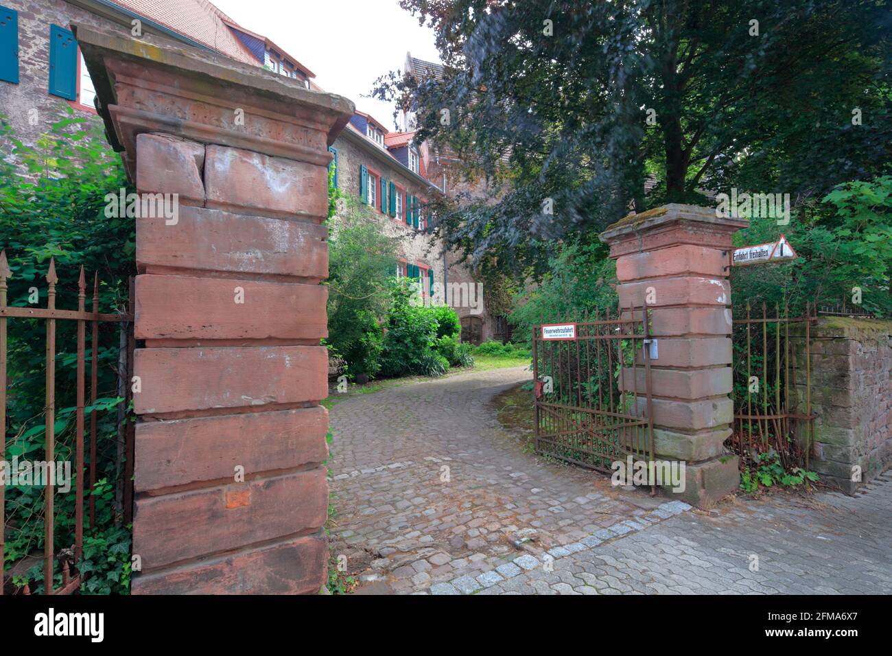 Erbach Castle, castle complex, driveway, gate, house facade, Erbach ...