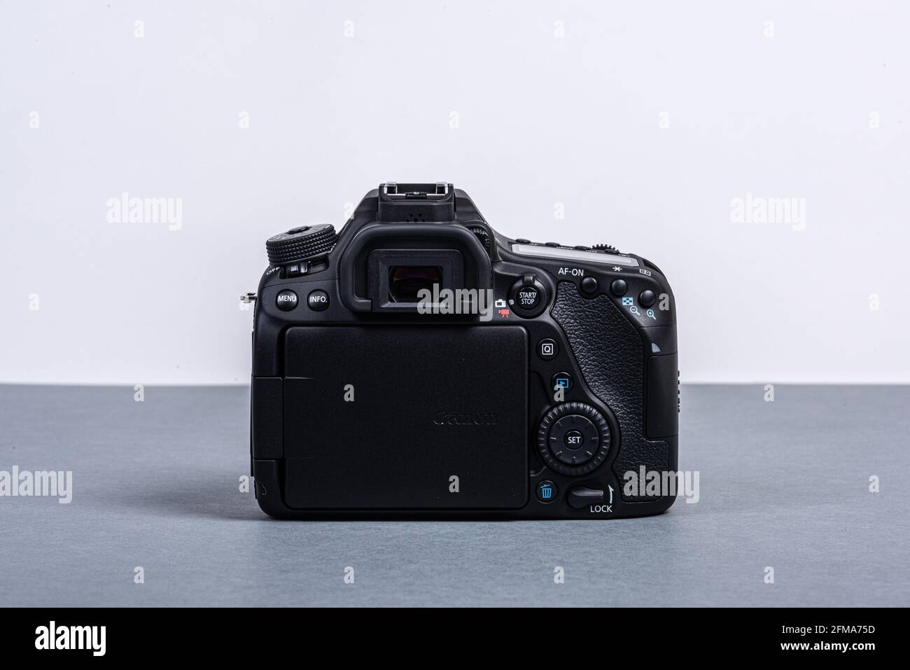 Canon 80d camera hi-res stock photography and images - Alamy