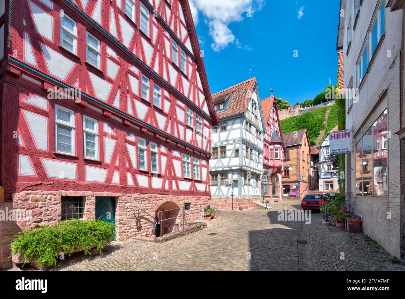 tstadt, house facade, facade, half-timbered, historical, picturesque ...