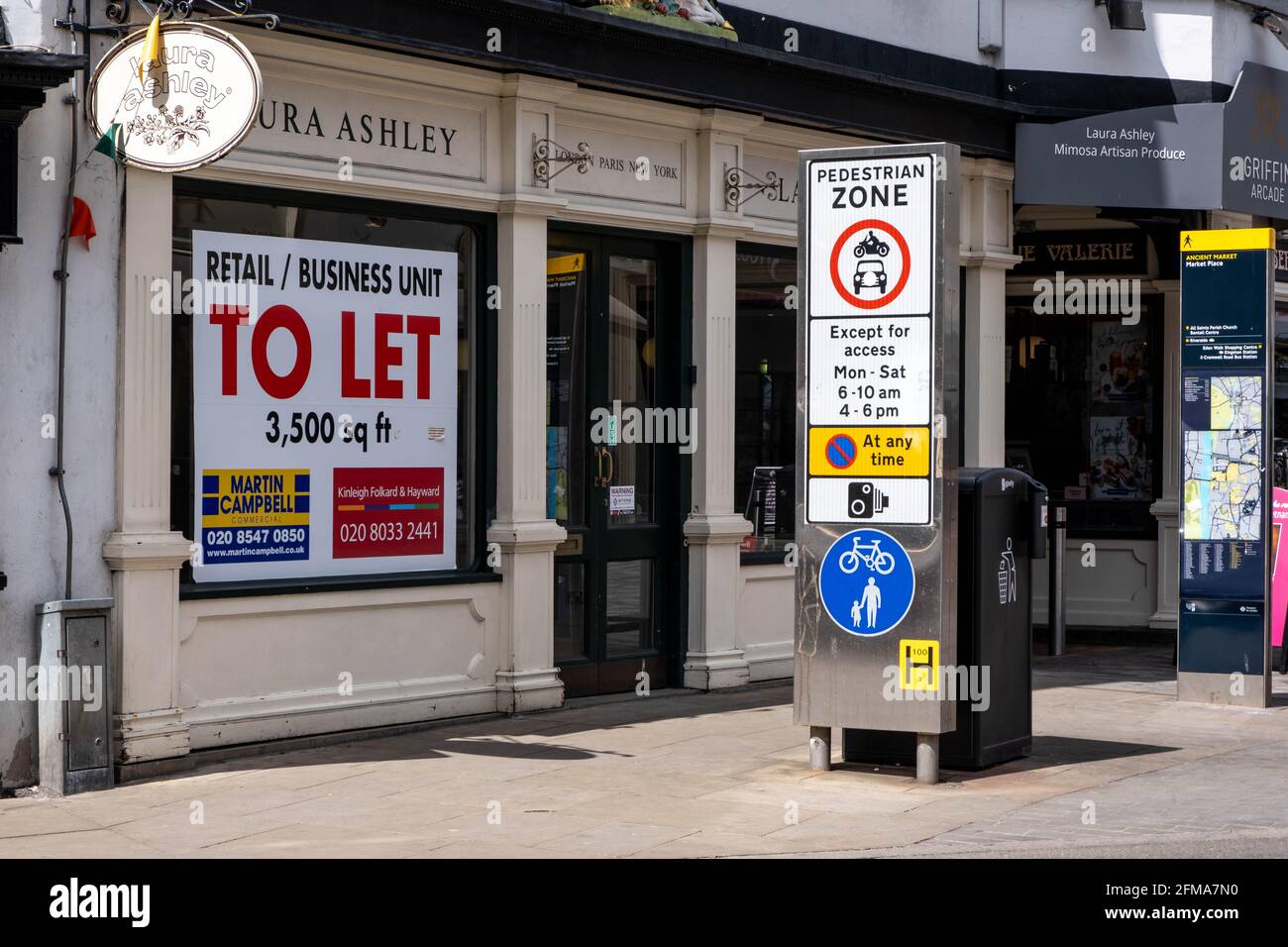 Laura ashley sign hi-res stock photography and images - Alamy