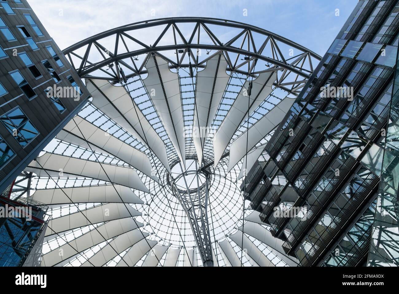 Dome interior view hi-res stock photography and images - Alamy