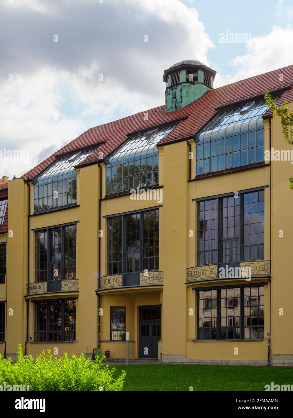 Bauhaus University, former studio building of the Grand Ducal Saxon ...