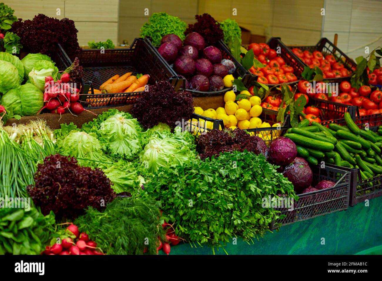 Vegetable counter in Turkey. Neat display of goods Stock Photo - Alamy