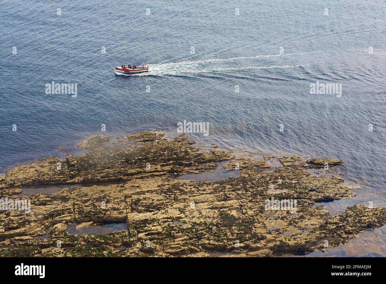 English channel water hi-res stock photography and images - Alamy