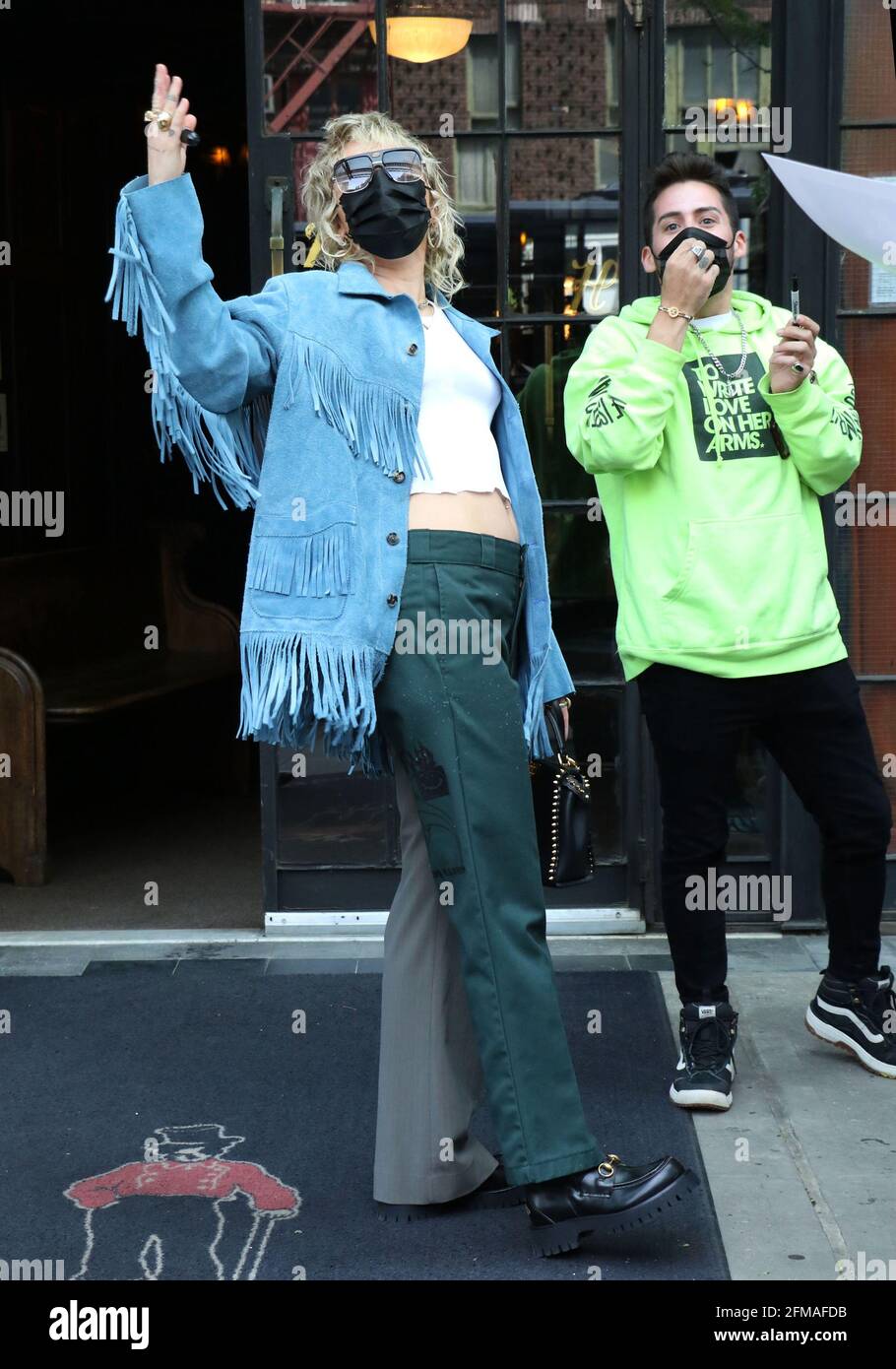 Miley cyrus 2021 hi-res stock photography and images - Alamy