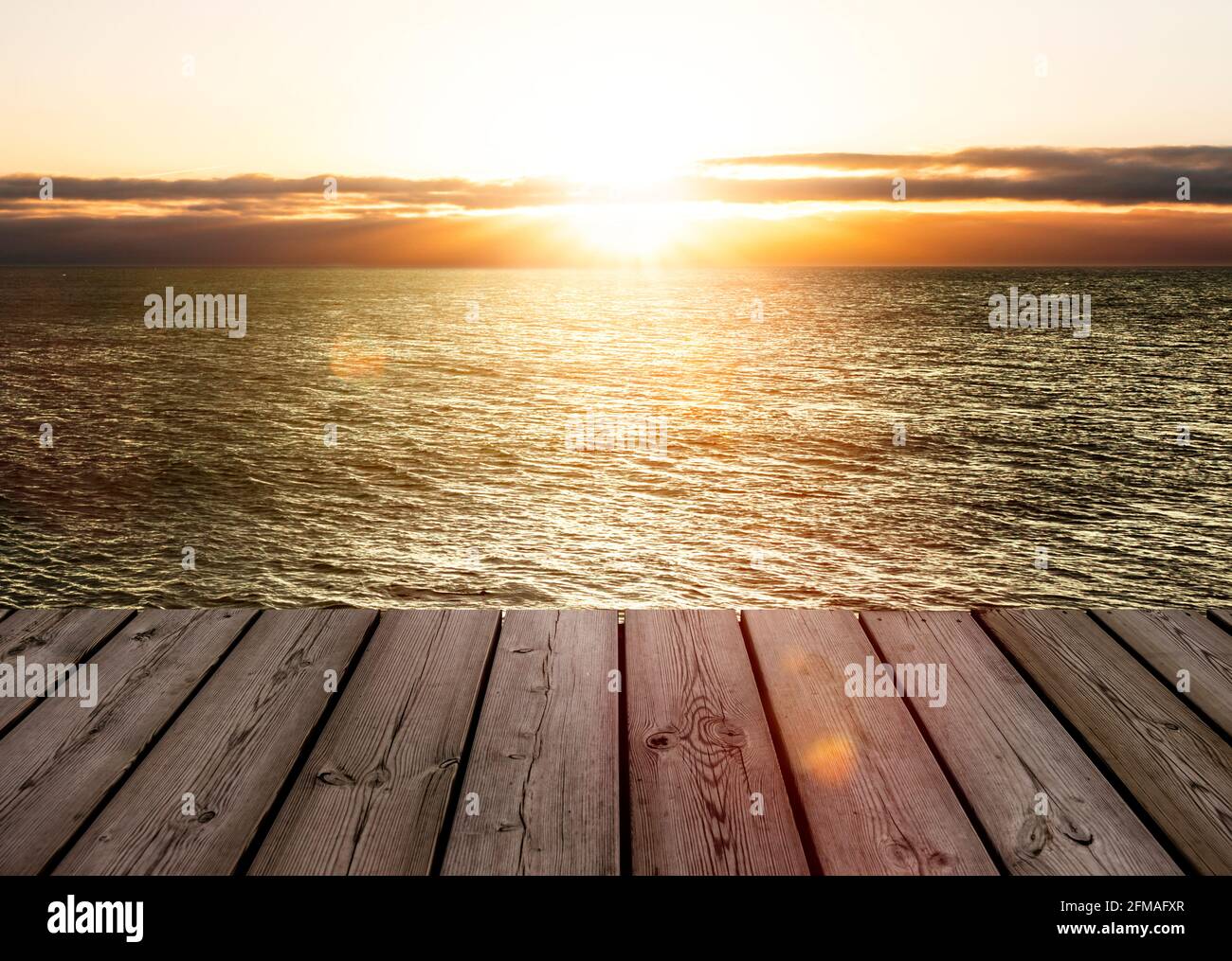 Porch setting hi-res stock photography and images - Alamy