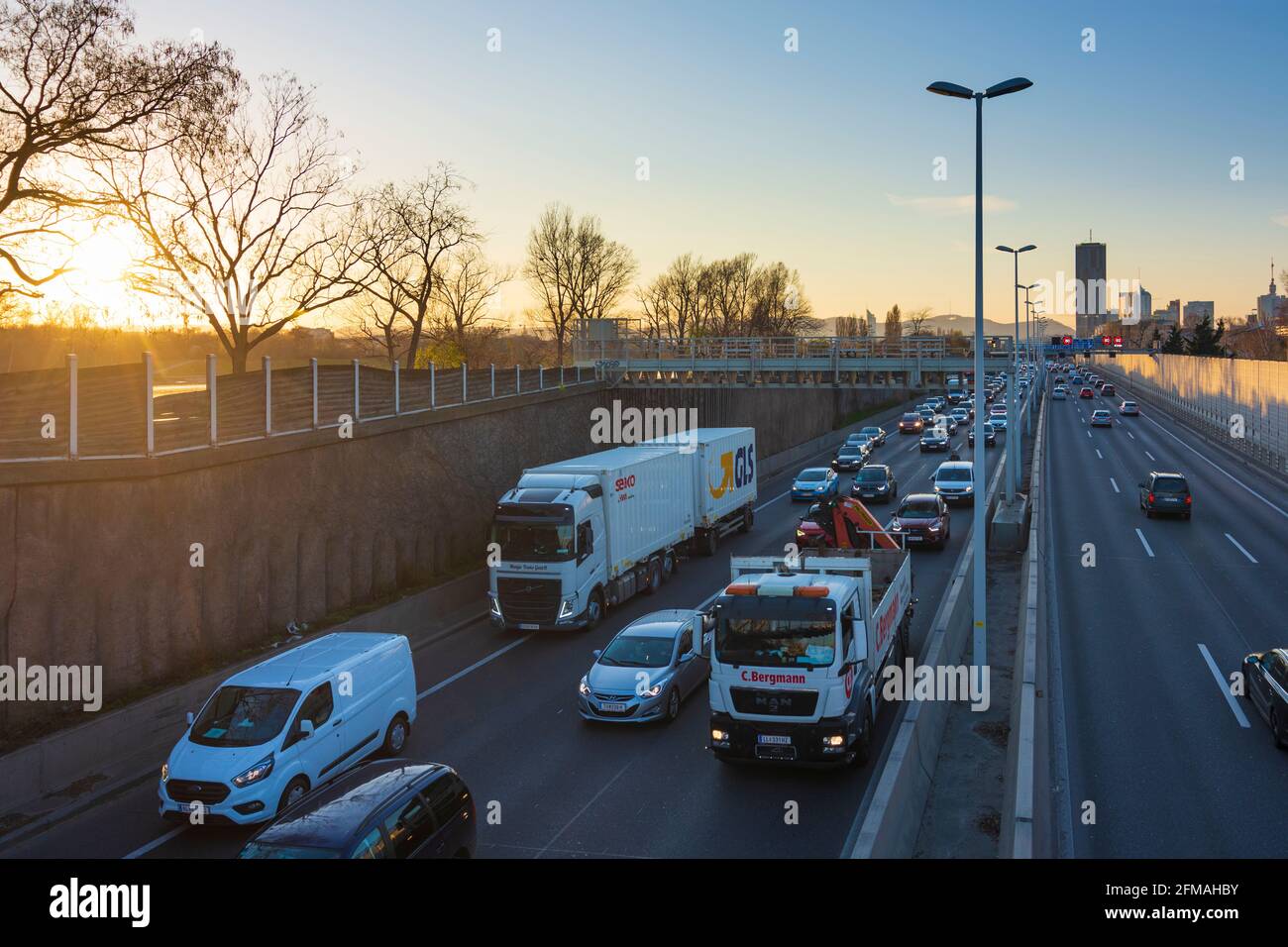 Vienna, traffic jam on freeway Donauuferautobahn A22, DC Tower 1 in 22 ...