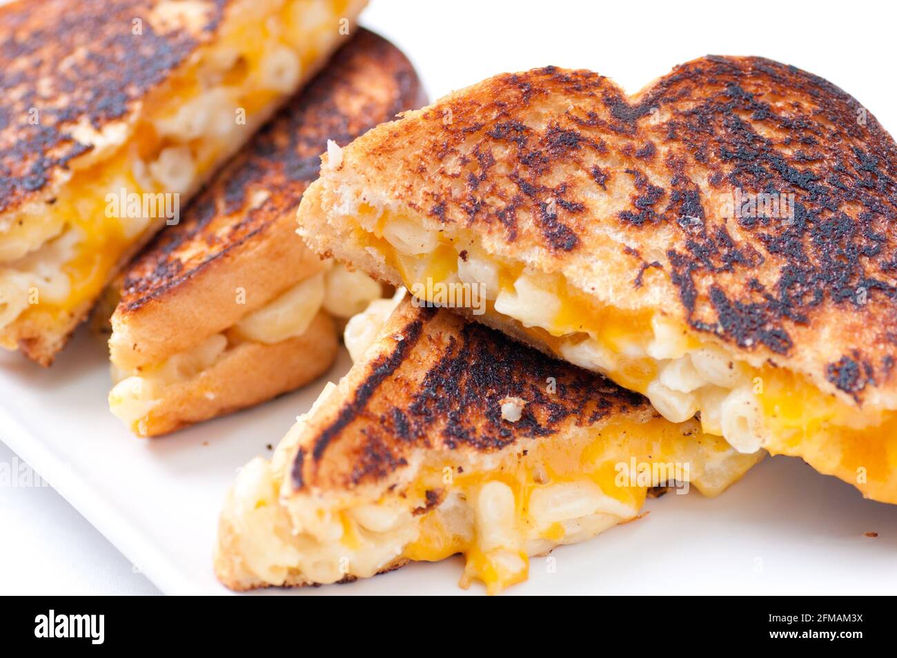 grilled macaroni and cheese sandwich Stock Photo - Alamy