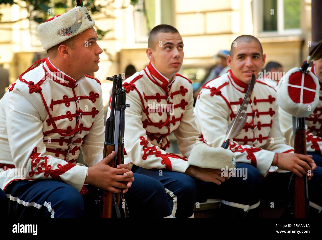 Smiling soviet soldier hi-res stock photography and images - Alamy