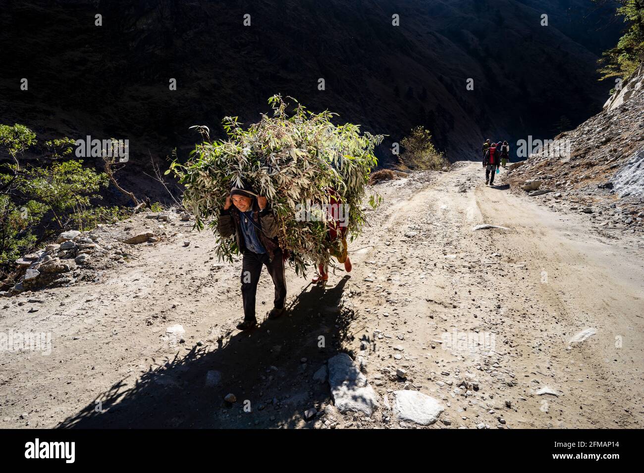 Tatopani nepal springs hi-res stock photography and images - Alamy