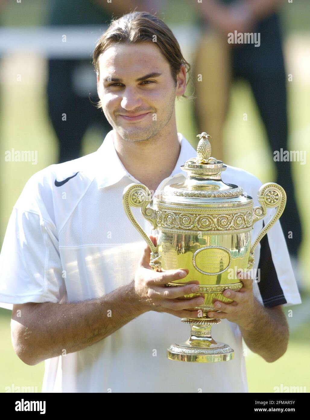 WIMBLEDON TENNIS CHAMPIOSHIPS 2004. 2/7/2004 MENS FINAL R.FEDERER V A ...