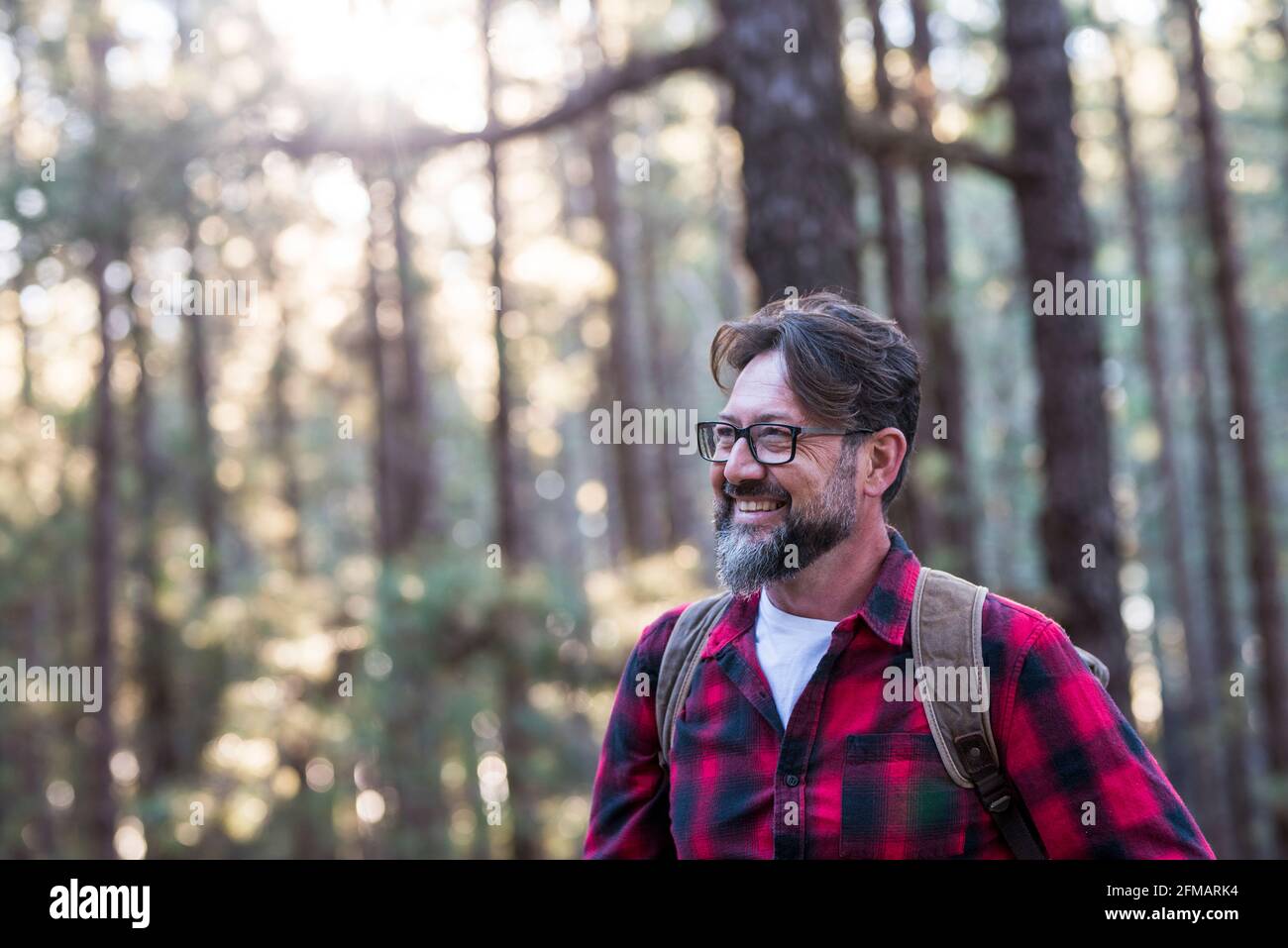 Bearded man profile hipster hi-res stock photography and images - Alamy