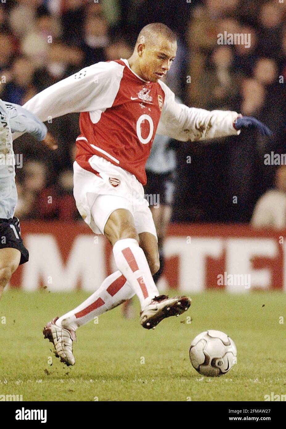 Gilberto of arsenal 2004 PICTURE DAVID ASHDOWNCHAMPIONS LEAGUE FOOTBALL ...