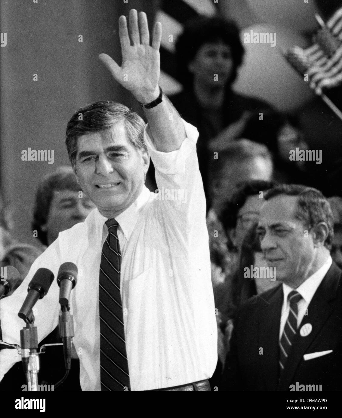 Michael dukakis 1988 Black and White Stock Photos & Images - Alamy