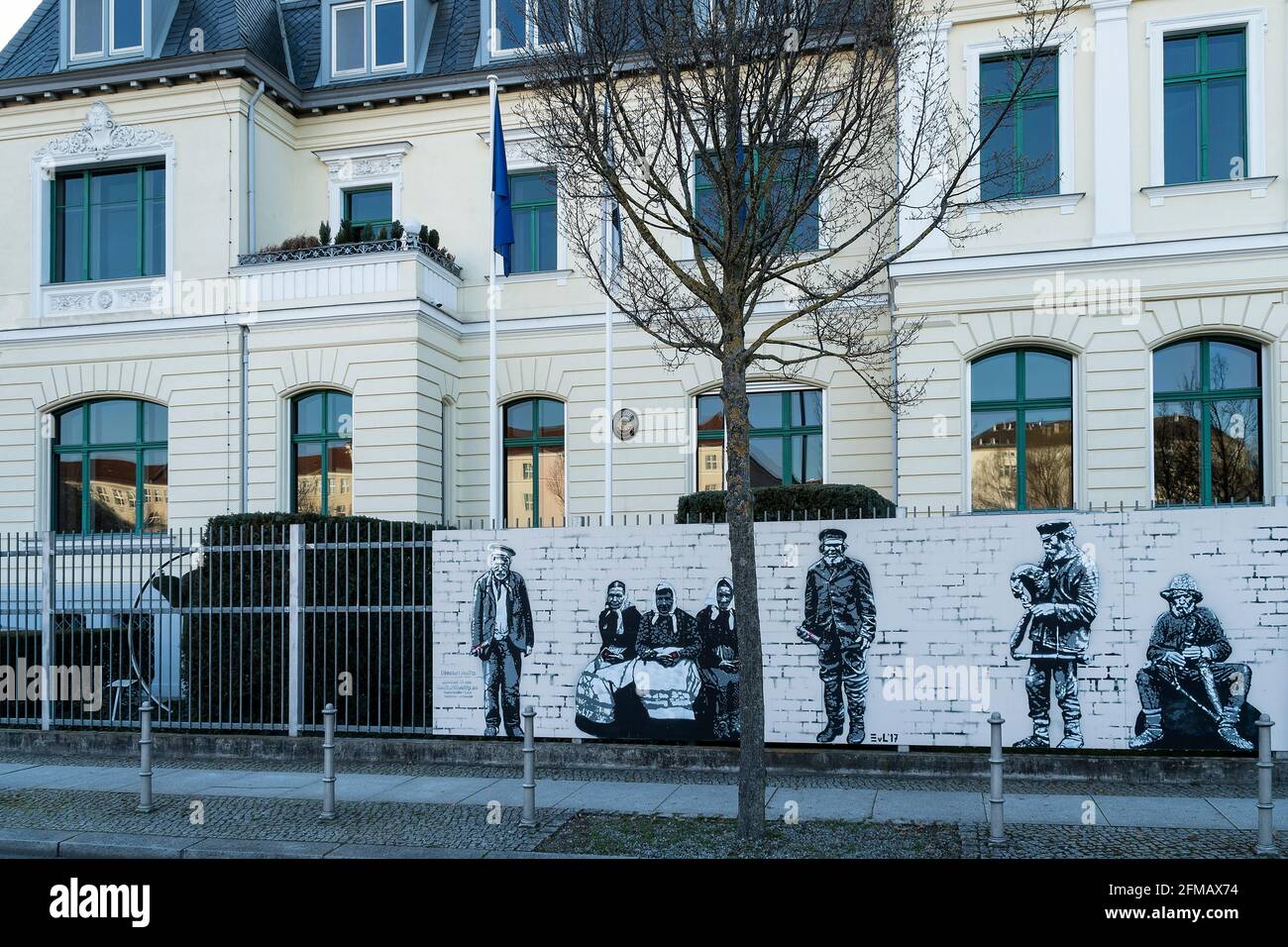 Berlin, Embassy of the Republic of Estonia, wall design Stock Photo - Alamy