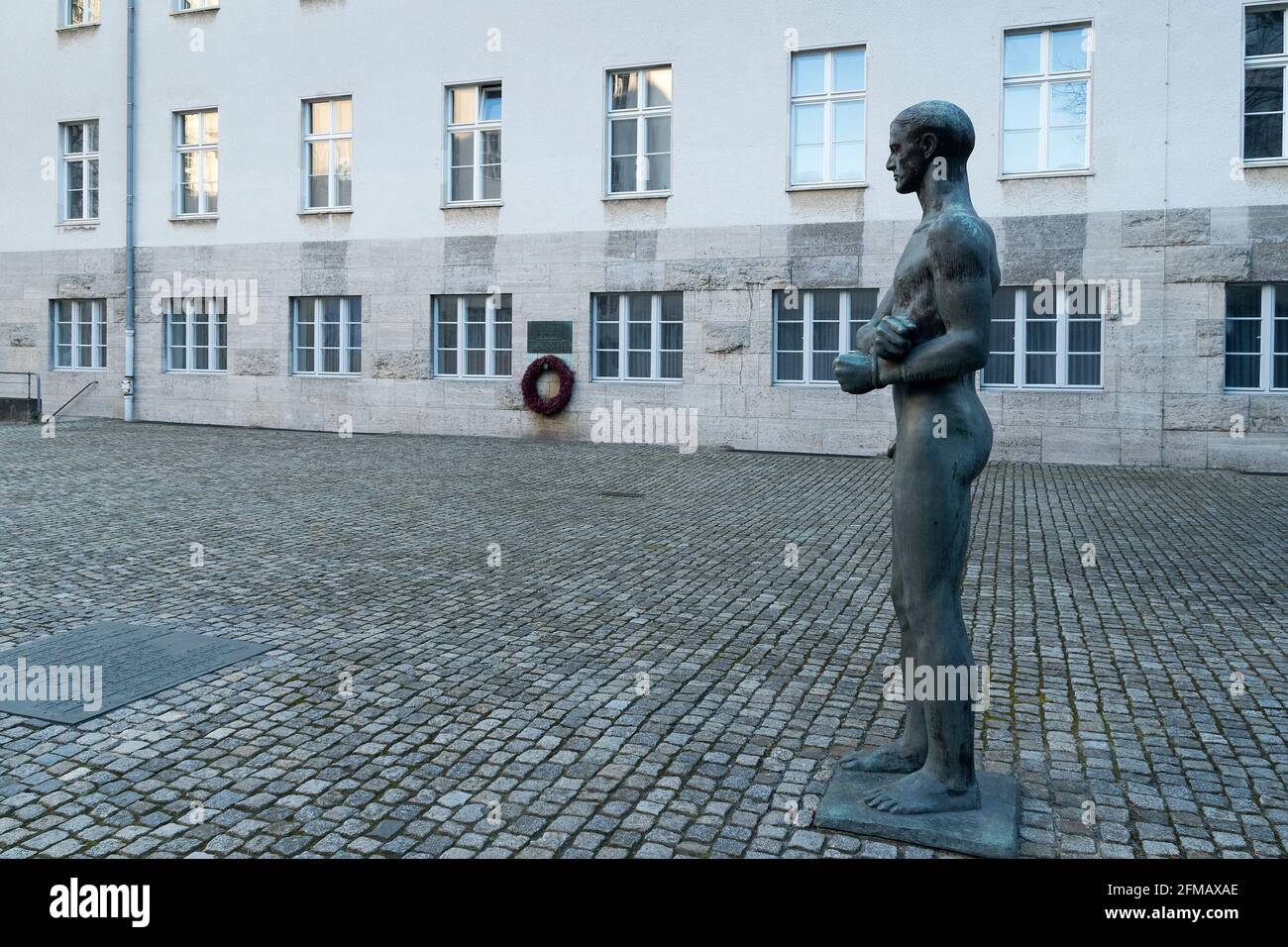 Berlin, German Resistance Memorial Center, Bendlerblock, statue by ...