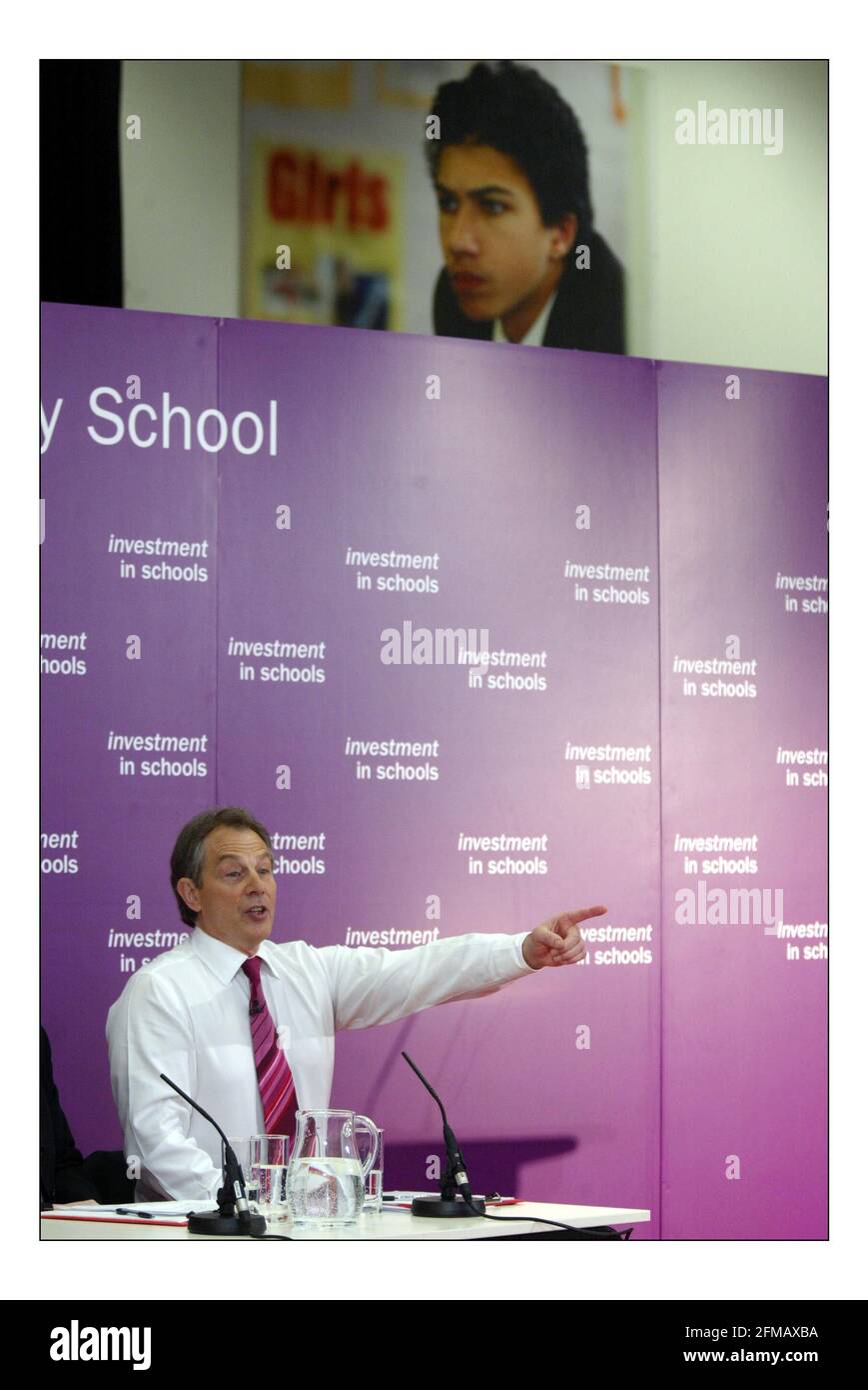Tony Blair with Ruth Kelly holds the Labour party morning press conf at ...