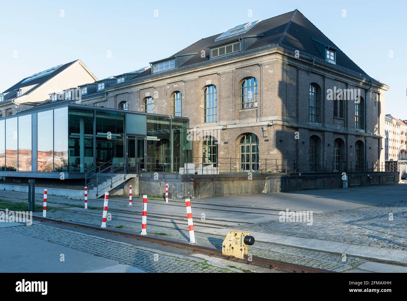 Warehouse districts hi-res stock photography and images - Alamy