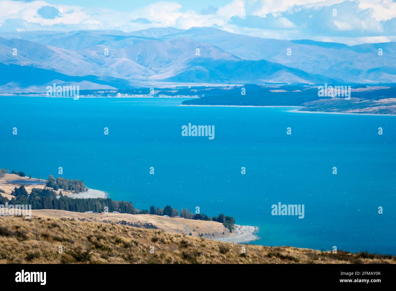 Cloud over mountains beyond Lake Pukaki, McKenzie Country, Canterbury ...