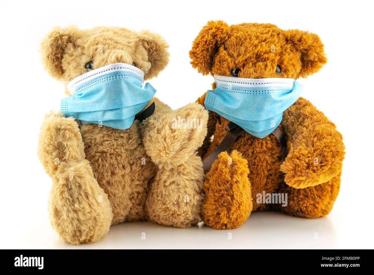 Teddy bears wearing face masks hi-res stock photography and images - Alamy