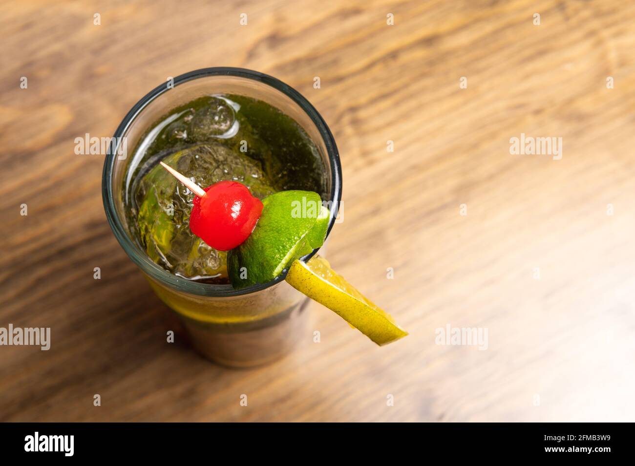 Closeup shot of an iced alcoholic cocktail with lime and lemon Stock ...
