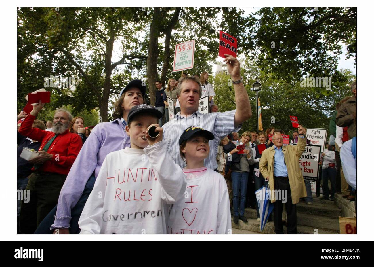 The Worsley family Graham, Georgie and kids Hector and Tabitha who are ...
