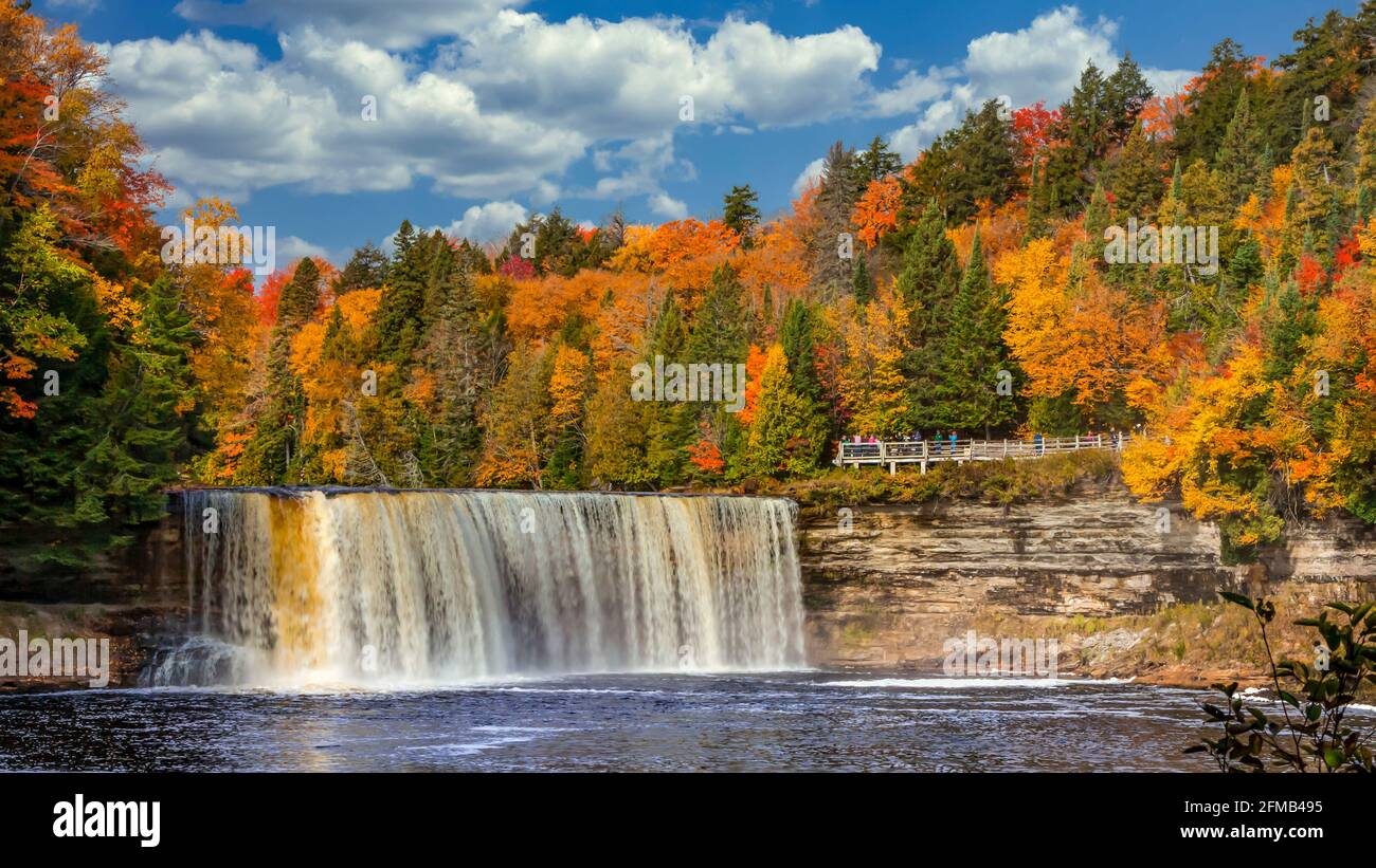 Michigan fall foliage hi-res stock photography and images - Alamy
