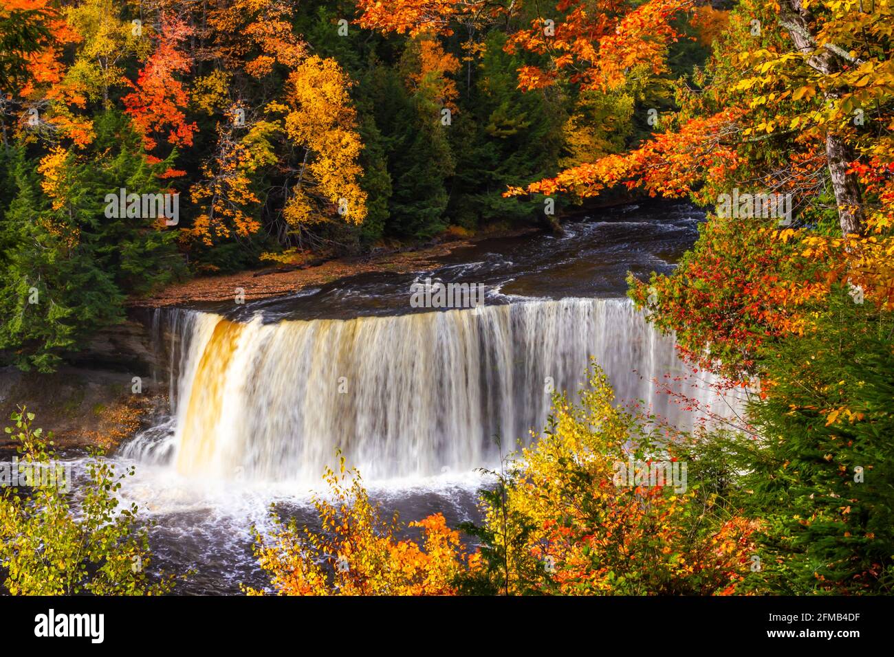 Tahquamenon upper peninsula michigan hi-res stock photography and ...